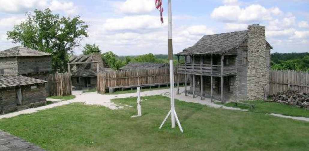 Historical Attractions in the Midwest: 12 Early American Forts Worth ...